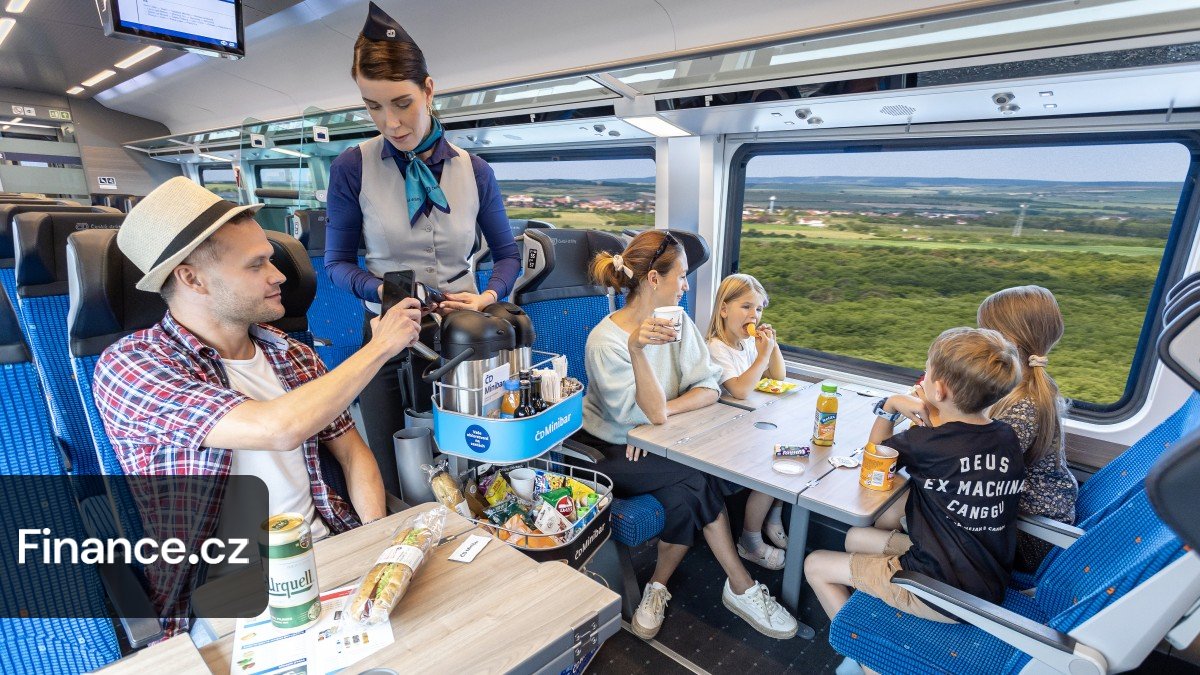 Cestování ve více lidech je levnější. České dráhy nabízejí slevu až 25 ...